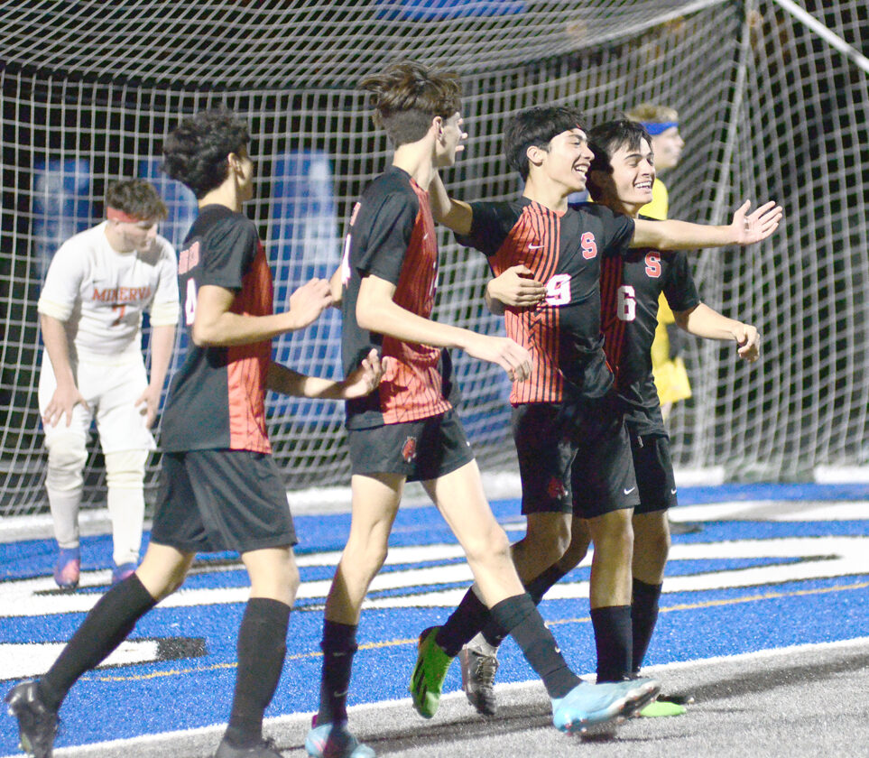 Loot’s record night leads Big Red | News, Sports, Jobs - The Herald Star